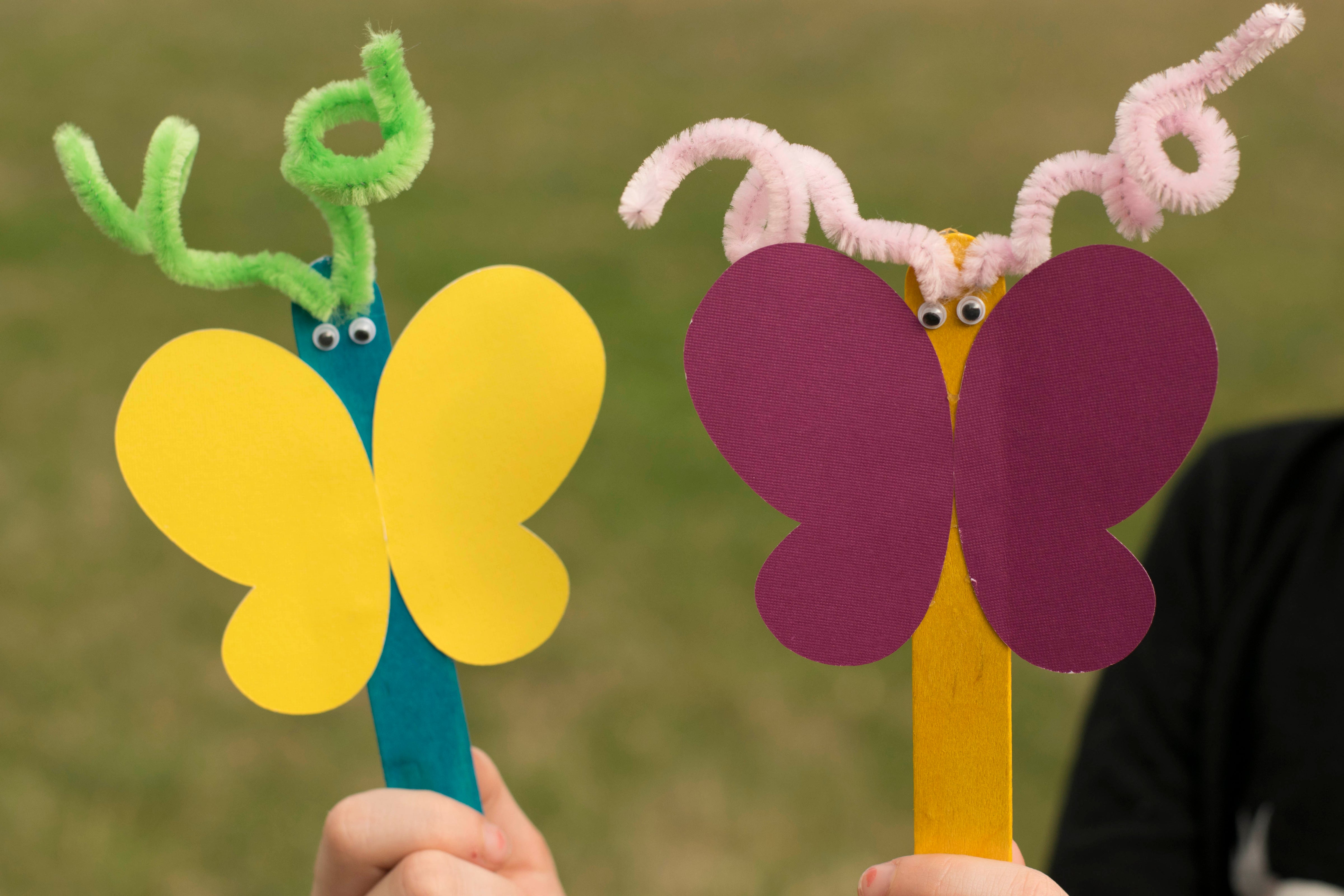 Sweet Stick Puppets – Glue Dots