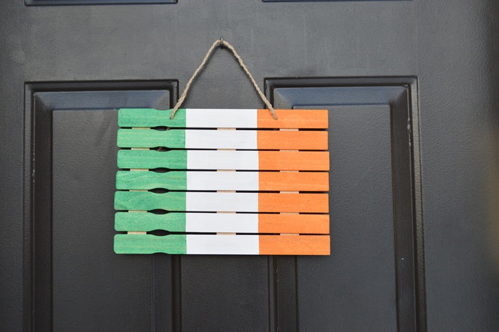 St. Patrick's Day Irish Flag Decor – Glue Dots
